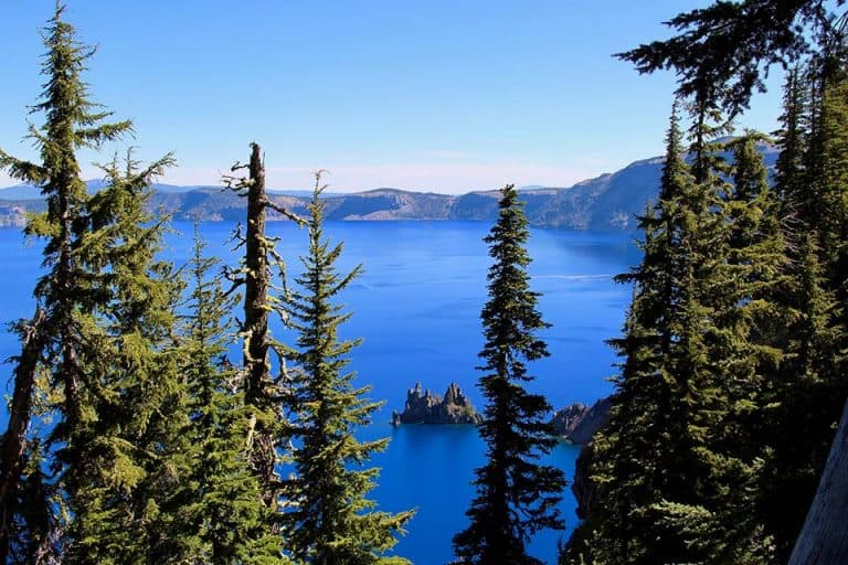 The 17 Best Hikes in Crater Lake National Park, Oregon - Territory Supply