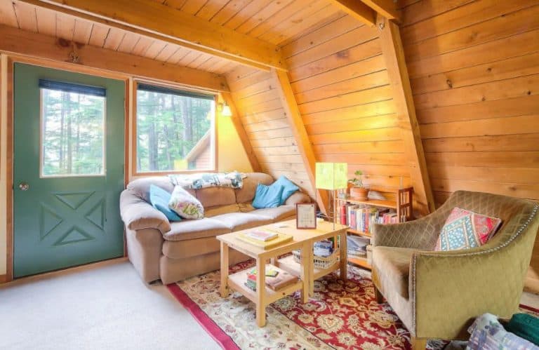 10 Remote & Secluded Cabin Rentals in Alaska - Territory Supply