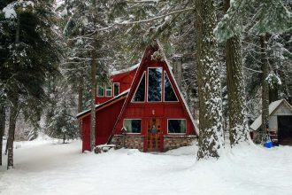14 Beautifully Secluded Cabin Rentals in Oregon - Territory Supply
