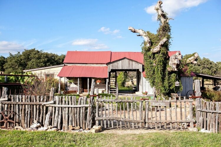 10 Gorgeous Texas Hill Country Cabin Rentals - Territory Supply
