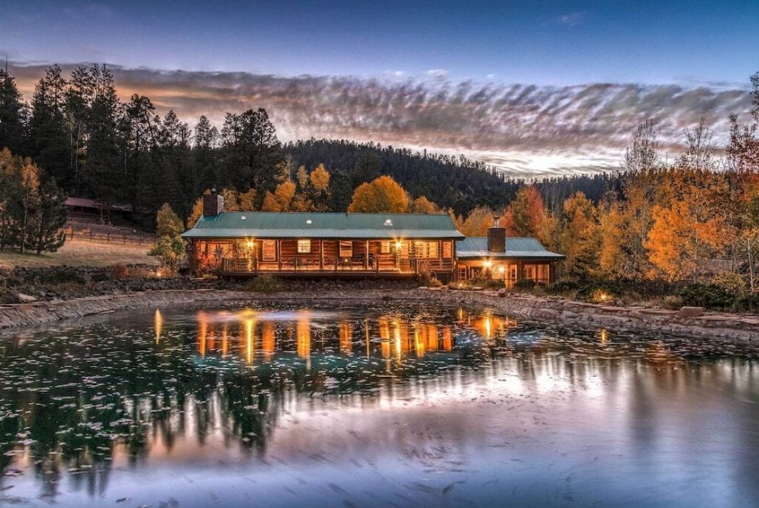 18 Beautifully Remote Cabin Rentals in the U.S. - Territory Supply