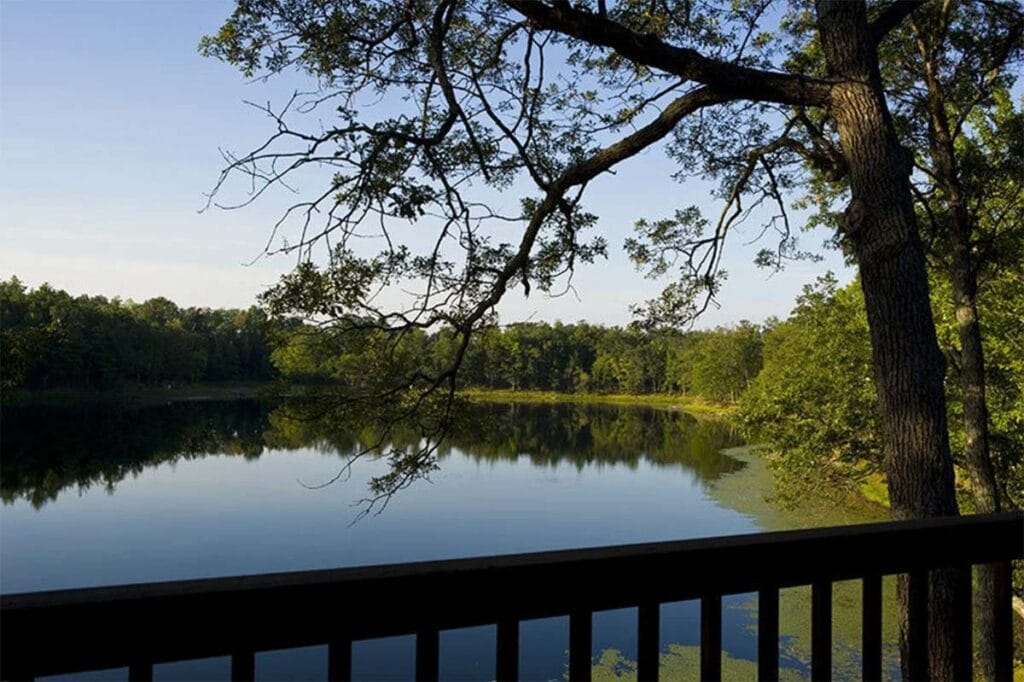 10 Best Resorts in Wisconsin for Rest & Relaxation - Territory Supply