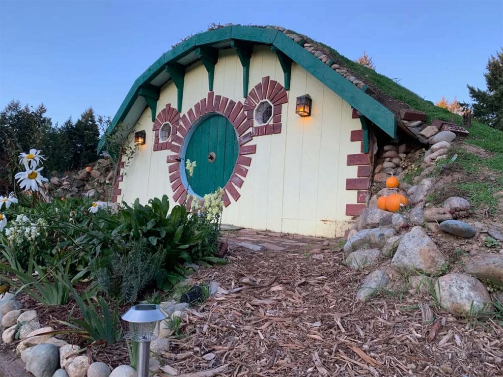 10 Marvelously Unique Places to Stay in Washington State - Territory Supply
