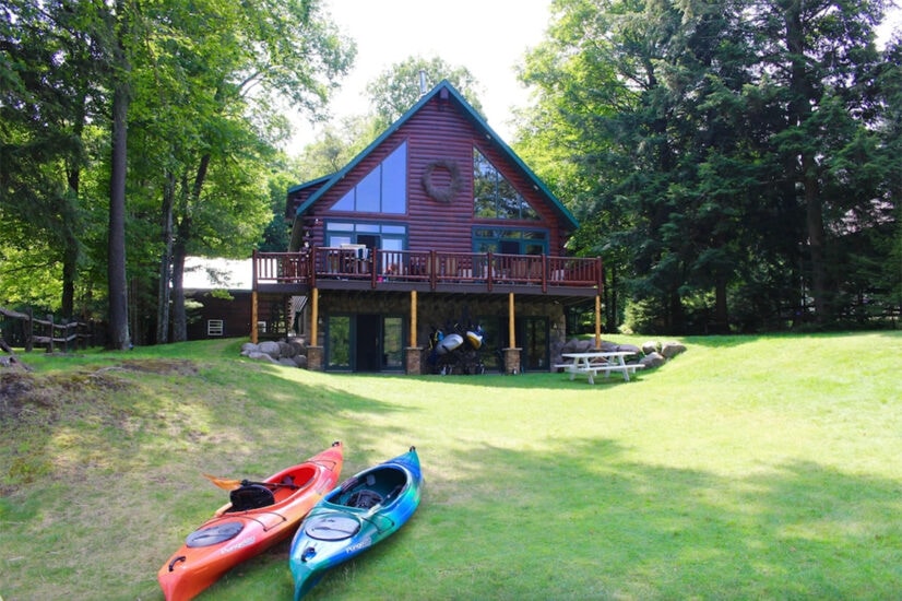 9 Incredible Places to Stay in Old Forge, New York